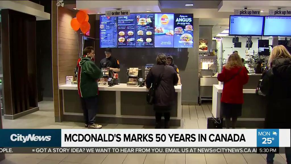 Video: McDonald's marks Canadian anniversary with throwback hamburger price