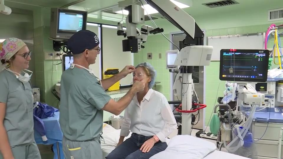 Misericordia opthalmologists performing no sedation eye surgery