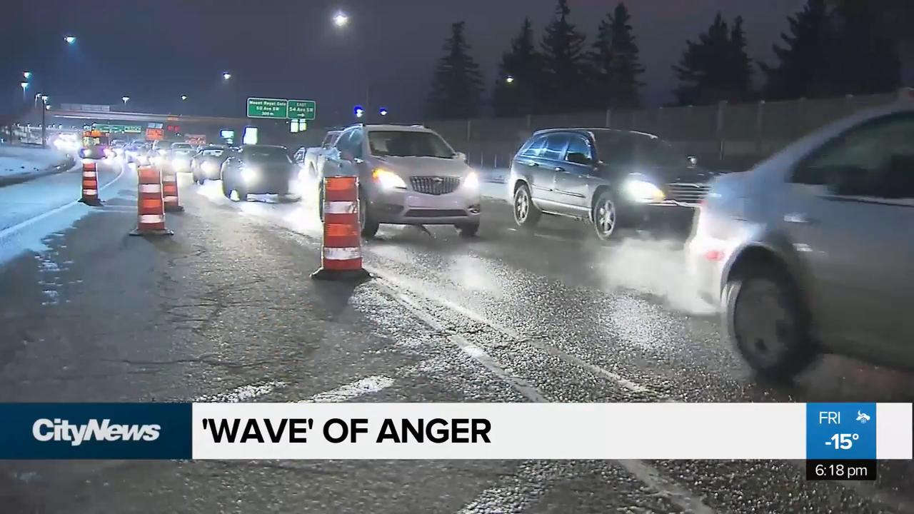 Importance of the courtesy wave when merging in traffic