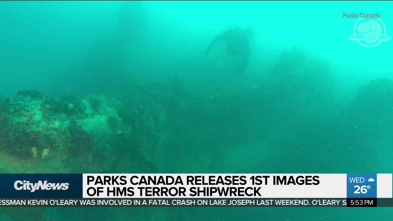 Underwater archaeologists exploring HMS Terror