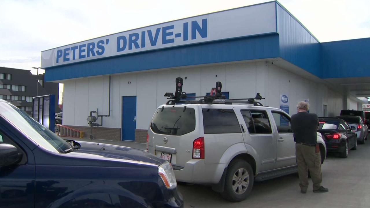 Peters’ drive-in opens in Edmonton - Video - CityNews Edmonton
