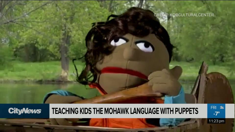 Learning Kanien'kéha, the Mohawk language with puppets
